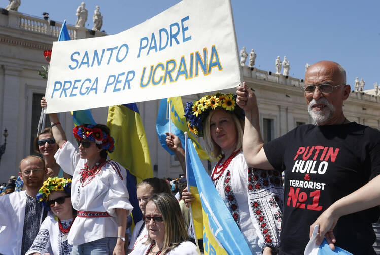 Pope Francis Pushes Putin to Work for Ukraine Peace | America Magazine Pope Francis Pushes Putin to Work for Ukraine Peace | America Magazine