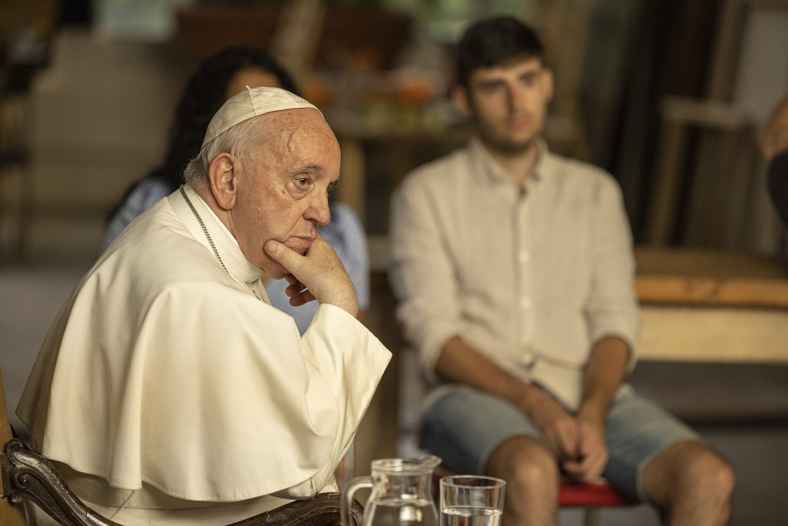 In Hulu’s ‘The Pope: Answers,’ Pope Francis talks abortion, gender ...