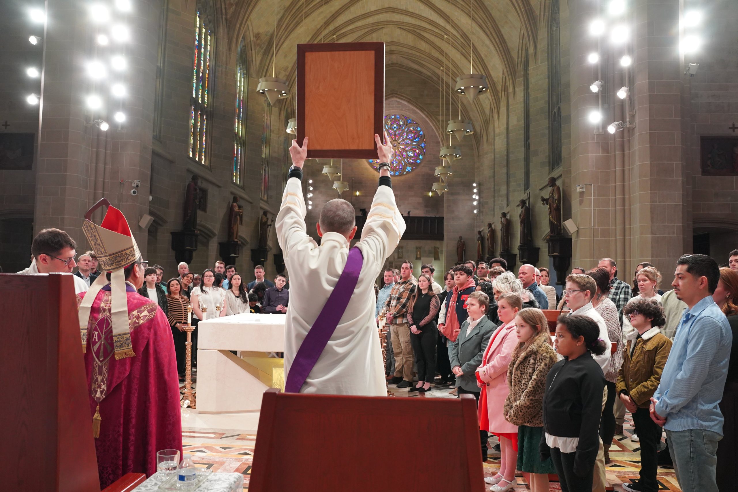 Is the Catholic Church ready for a new wave of converts? - America Magazine